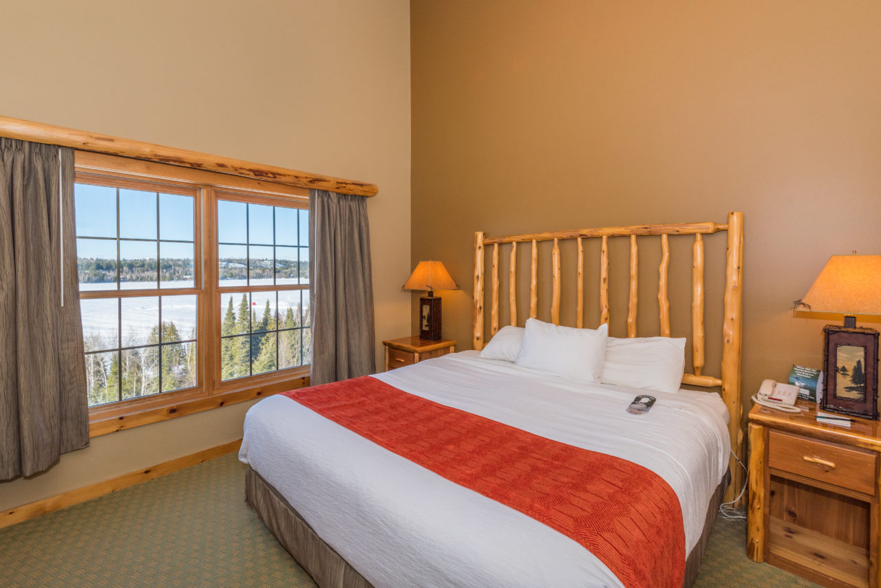 Lodging - Grand Ely Lodge