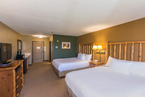 Photo Gallery - Grand Ely Lodge