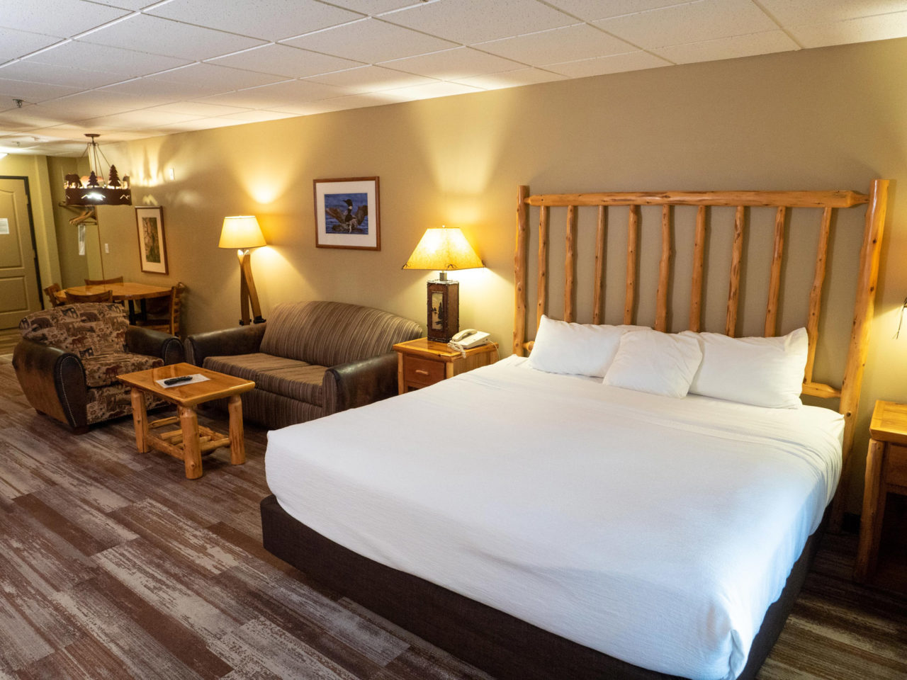 Photo Gallery - Grand Ely Lodge